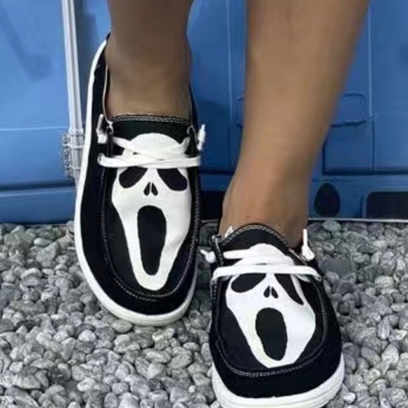 Shoes | Scream Ghostface Canvas Print Shoes Womens Sz7 | Poshmark